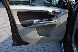 Brown Volvo XC60 2009 in Vilnius, with an engine capacity of 2.40 L and mileage of 396 thousand km for 6500 €, photo 12 on AUTOMOTO.COM.LV