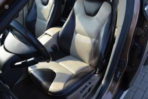 Brown Volvo XC60 2009 in Vilnius, with an engine capacity of 2.40 L and mileage of 396 thousand km for 6500 €, photo 14 on AUTOMOTO.COM.LV