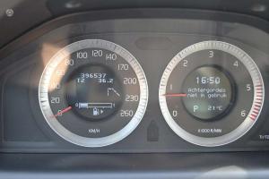 Brown Volvo XC60 2009 in Vilnius, with an engine capacity of 2.40 L and mileage of 396 thousand km for 6500 €, photo 27 on AUTOMOTO.COM.LV
