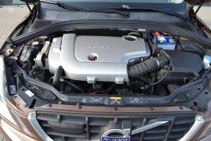 Brown Volvo XC60 2009 in Vilnius, with an engine capacity of 2.40 L and mileage of 396 thousand km for 6500 €, photo 28 on AUTOMOTO.COM.LV