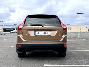 Brūns Volvo XC60 2009 Rīga, ar dzinēja tilpumu 2.40 L un nobraukumu 360 tūkst. km par 6690 €, foto 5 vietnē AUTOMOTO.COM.LV