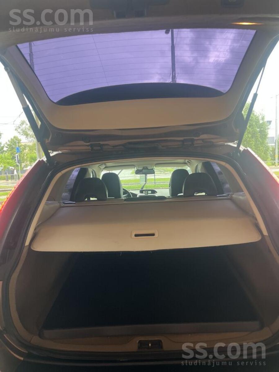 Brūns Volvo XC60 2009 Liepāja, ar dzinēja tilpumu 3.00 L un nobraukumu 322 tūkst. km par 5550 €, foto 4 vietnē AUTOMOTO.COM.LV