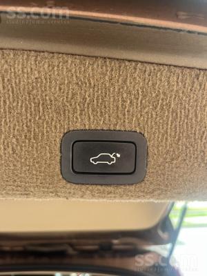 Brūns Volvo XC60 2009 Liepāja, ar dzinēja tilpumu 3.00 L un nobraukumu 322 tūkst. km par 5550 €, foto 5 vietnē AUTOMOTO.COM.LV