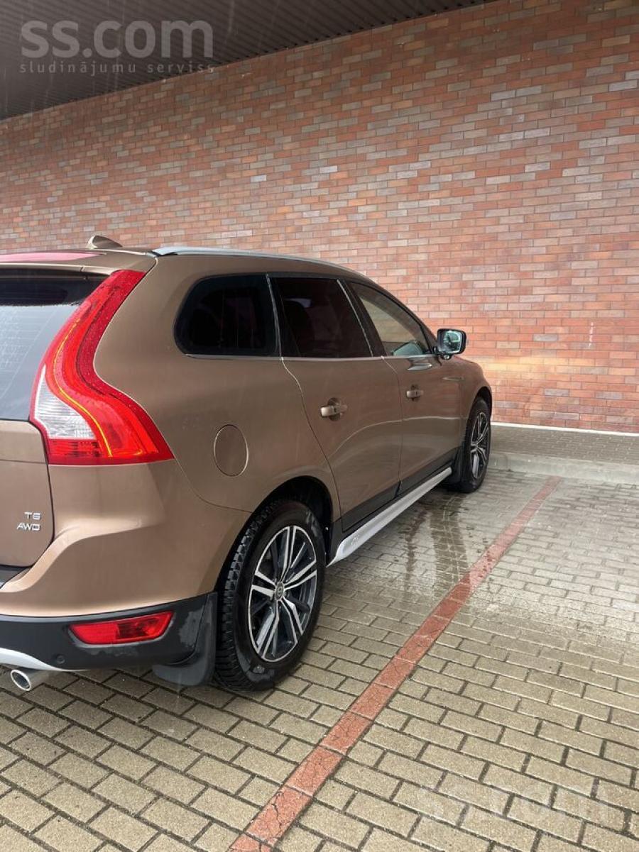 Brūns Volvo XC60 2009 Liepāja, ar dzinēja tilpumu 3.00 L un nobraukumu 322 tūkst. km par 5550 €, foto 12 vietnē AUTOMOTO.COM.LV