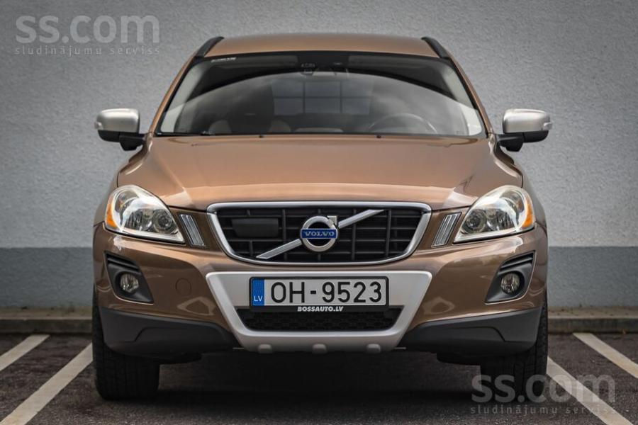 Brūns Volvo XC60 2009 Rīga, ar dzinēja tilpumu 2.40 L un nobraukumu 288 tūkst. km par 5500 €, foto 3 vietnē AUTOMOTO.COM.LV