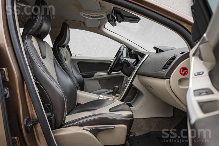 Brūns Volvo XC60 2009 Rīga, ar dzinēja tilpumu 2.40 L un nobraukumu 288 tūkst. km par 5500 €, foto 11 vietnē AUTOMOTO.COM.LV