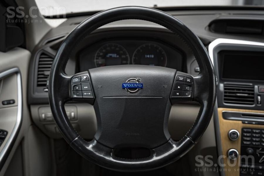 Brūns Volvo XC60 2009 Rīga, ar dzinēja tilpumu 2.40 L un nobraukumu 288 tūkst. km par 5500 €, foto 20 vietnē AUTOMOTO.COM.LV