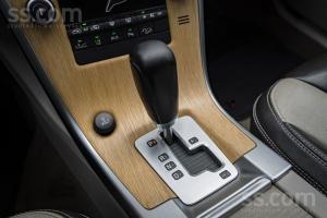 Brūns Volvo XC60 2009 Rīga, ar dzinēja tilpumu 2.40 L un nobraukumu 288 tūkst. km par 5500 €, foto 23 vietnē AUTOMOTO.COM.LV