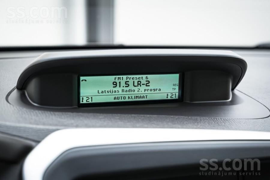 Brūns Volvo XC60 2009 Rīga, ar dzinēja tilpumu 2.40 L un nobraukumu 288 tūkst. km par 5500 €, foto 26 vietnē AUTOMOTO.COM.LV