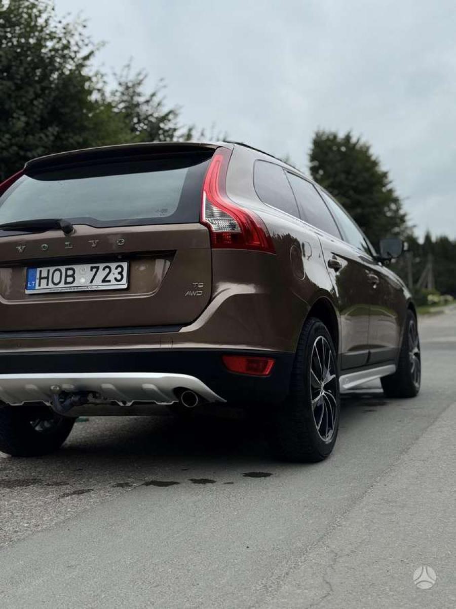 Brūns Volvo XC60 2009 Klaipėda, ar dzinēja tilpumu 2.95 L un nobraukumu 207 tūkst. km par 8100 €, foto 5 vietnē AUTOMOTO.COM.LV