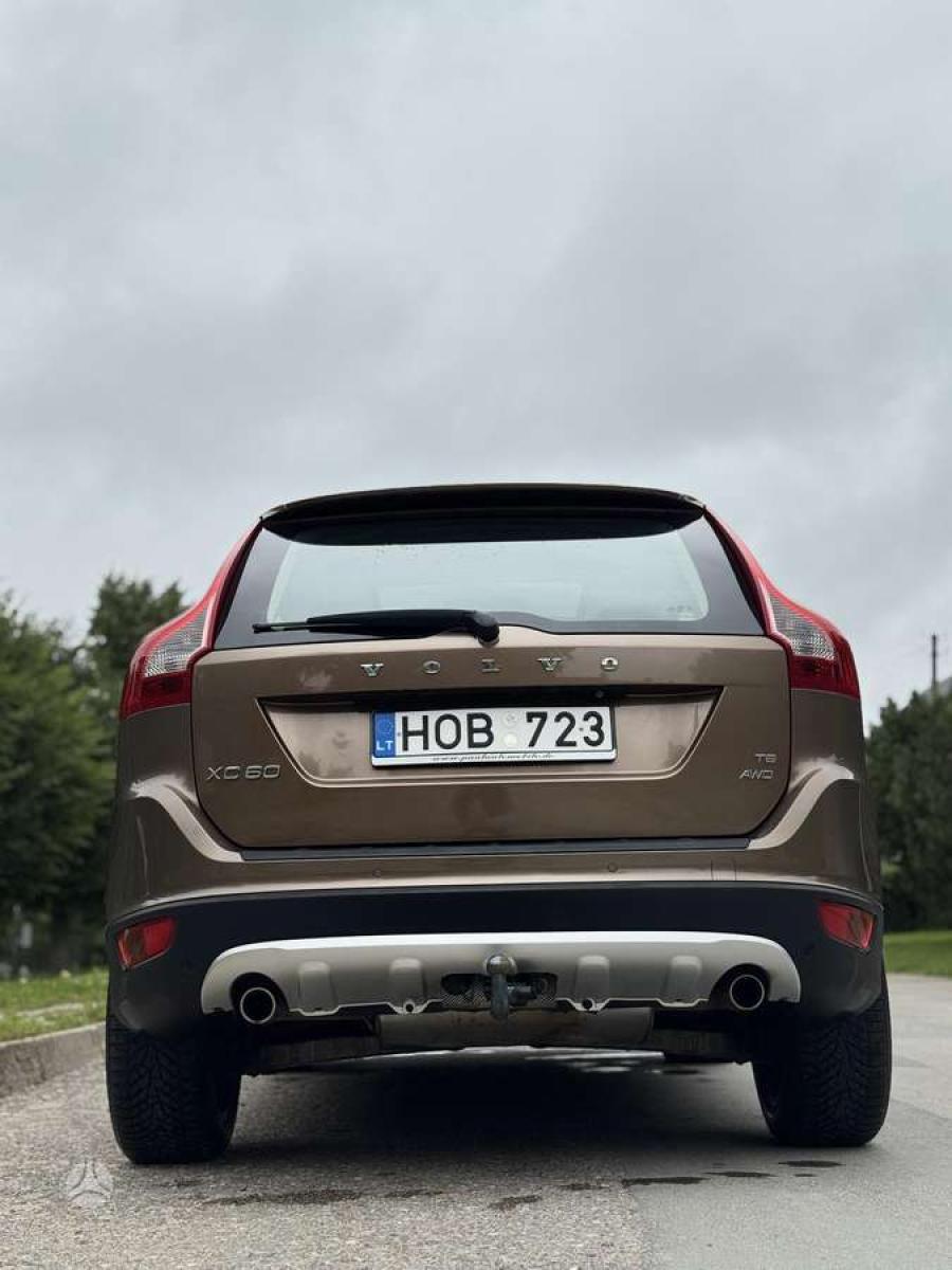 Brūns Volvo XC60 2009 Klaipėda, ar dzinēja tilpumu 2.95 L un nobraukumu 207 tūkst. km par 8100 €, foto 6 vietnē AUTOMOTO.COM.LV