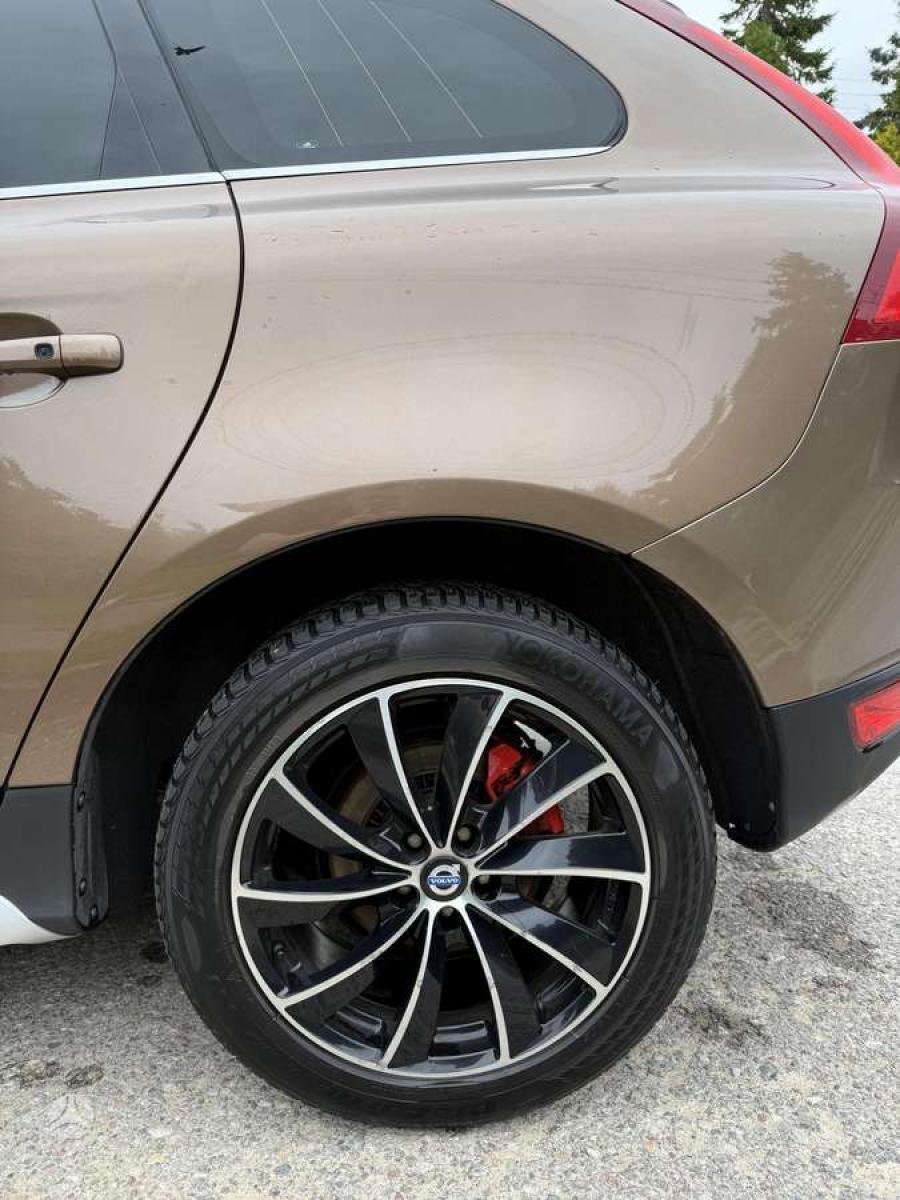 Brūns Volvo XC60 2009 Klaipėda, ar dzinēja tilpumu 2.95 L un nobraukumu 207 tūkst. km par 8100 €, foto 14 vietnē AUTOMOTO.COM.LV
