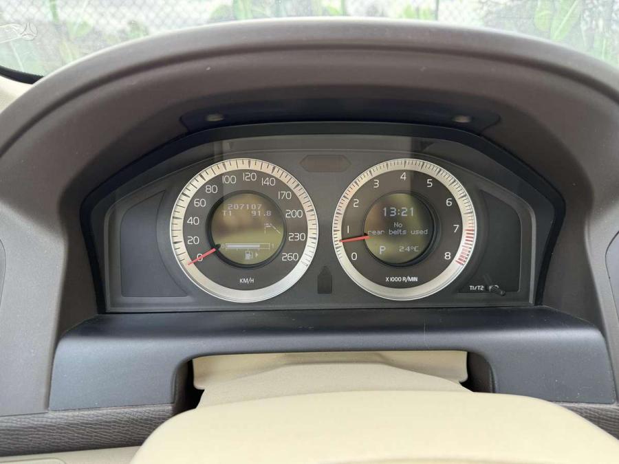 Brūns Volvo XC60 2009 Klaipėda, ar dzinēja tilpumu 2.95 L un nobraukumu 207 tūkst. km par 8100 €, foto 22 vietnē AUTOMOTO.COM.LV