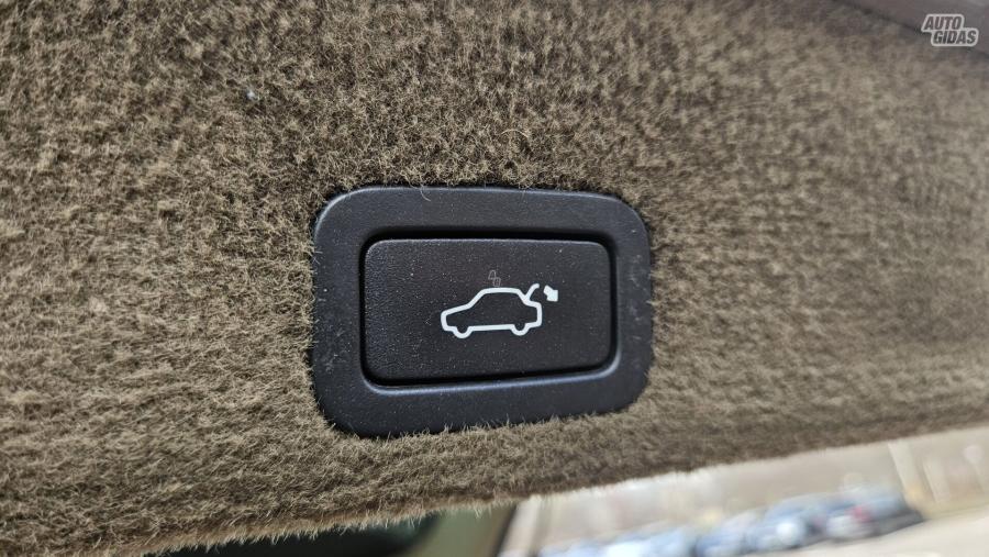 Brūns Volvo XC60 2009 Trakai, ar dzinēja tilpumu 2.40 L un nobraukumu 340 tūkst. km par 3700 €, foto 12 vietnē AUTOMOTO.COM.LV