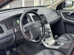 Brūns Volvo XC60 2009 Viļņa, ar dzinēja tilpumu 2.40 L un nobraukumu 323 tūkst. km par 6700 €, foto 8 vietnē AUTOMOTO.COM.LV