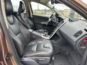 Brūns Volvo XC60 2009 Viļņa, ar dzinēja tilpumu 2.40 L un nobraukumu 323 tūkst. km par 6700 €, foto 12 vietnē AUTOMOTO.COM.LV