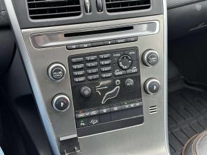 Brūns Volvo XC60 2009 Viļņa, ar dzinēja tilpumu 2.40 L un nobraukumu 323 tūkst. km par 6700 €, foto 15 vietnē AUTOMOTO.COM.LV