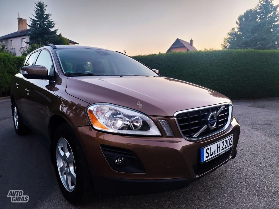 Brown Volvo XC60 2009 in Mazeikiai, with an engine capacity of 2.40 L and mileage of 264 thousand km for 6900 €, photo 3 on AUTOMOTO.COM.LV