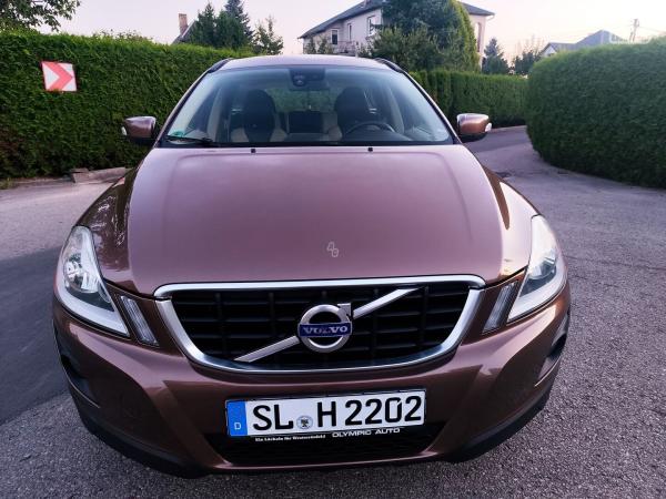Brown Volvo XC60 2009 in Mazeikiai, with an engine capacity of 2.40 L and mileage of 264 thousand km for 6900 €, photo 3 on AUTOMOTO.COM.LV