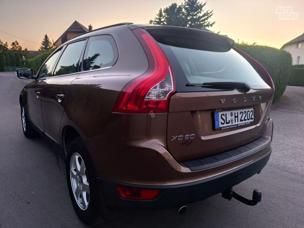 Brown Volvo XC60 2009 in Mazeikiai, with an engine capacity of 2.40 L and mileage of 264 thousand km for 6900 €, photo 9 on AUTOMOTO.COM.LV