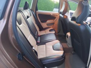 Brown Volvo XC60 2009 in Mazeikiai, with an engine capacity of 2.40 L and mileage of 264 thousand km for 6900 €, photo 15 on AUTOMOTO.COM.LV
