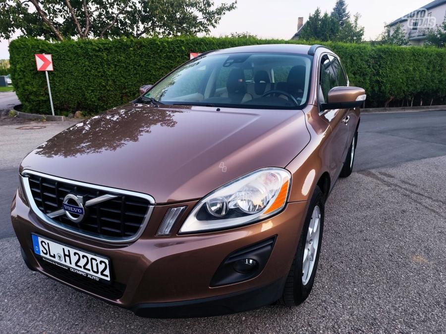 Brown Volvo XC60 2009 in Mazeikiai, with an engine capacity of 2.40 L and mileage of 264 thousand km for 6900 €, photo 18 on AUTOMOTO.COM.LV