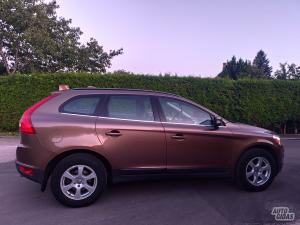 Brown Volvo XC60 2009 in Mazeikiai, with an engine capacity of 2.40 L and mileage of 264 thousand km for 6900 €, photo 20 on AUTOMOTO.COM.LV