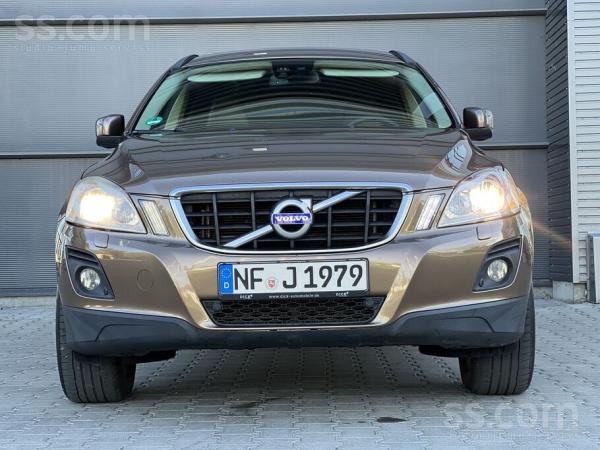 Brown Volvo XC60 2009 in Jekabpils, with an engine capacity of 2.40 L and mileage of 298 thousand km for 7500 €, photo 5 on AUTOMOTO.COM.LV