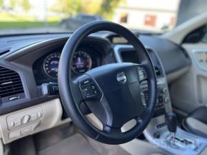 Brūns Volvo XC60 2009 Jēkabpils, ar dzinēja tilpumu 2.40 L un nobraukumu 298 tūkst. km par 7500 €, foto 11 vietnē AUTOMOTO.COM.LV