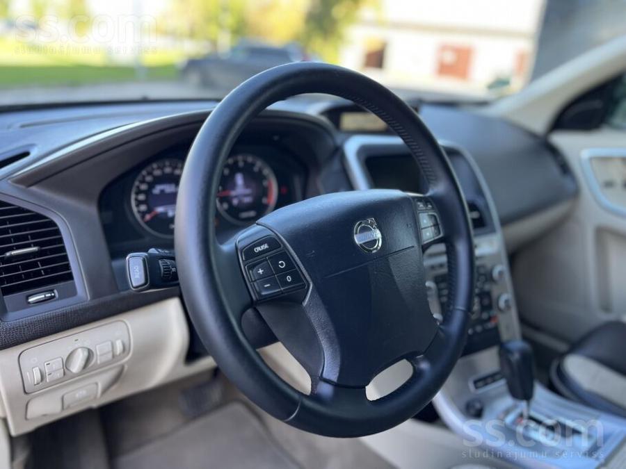 Brūns Volvo XC60 2009 Jēkabpils, ar dzinēja tilpumu 2.40 L un nobraukumu 298 tūkst. km par 7500 €, foto 11 vietnē AUTOMOTO.COM.LV