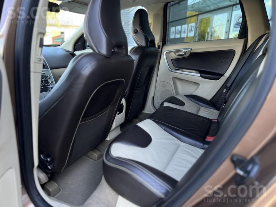 Brūns Volvo XC60 2009 Jēkabpils, ar dzinēja tilpumu 2.40 L un nobraukumu 298 tūkst. km par 7500 €, foto 12 vietnē AUTOMOTO.COM.LV