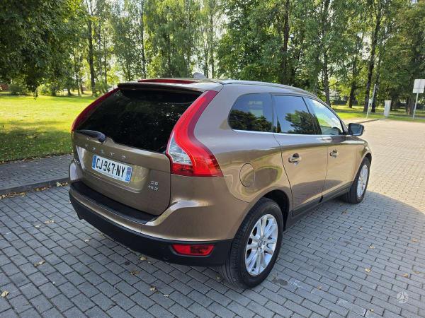 Brown Volvo XC60 2009 in Taurage, with an engine capacity of 2.40 L and mileage of 265 thousand km for 6200 €, photo 4 on AUTOMOTO.COM.LV
