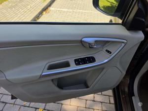 Brūns Volvo XC60 2009 Tauragė, ar dzinēja tilpumu 2.40 L un nobraukumu 265 tūkst. km par 6200 €, foto 11 vietnē AUTOMOTO.COM.LV