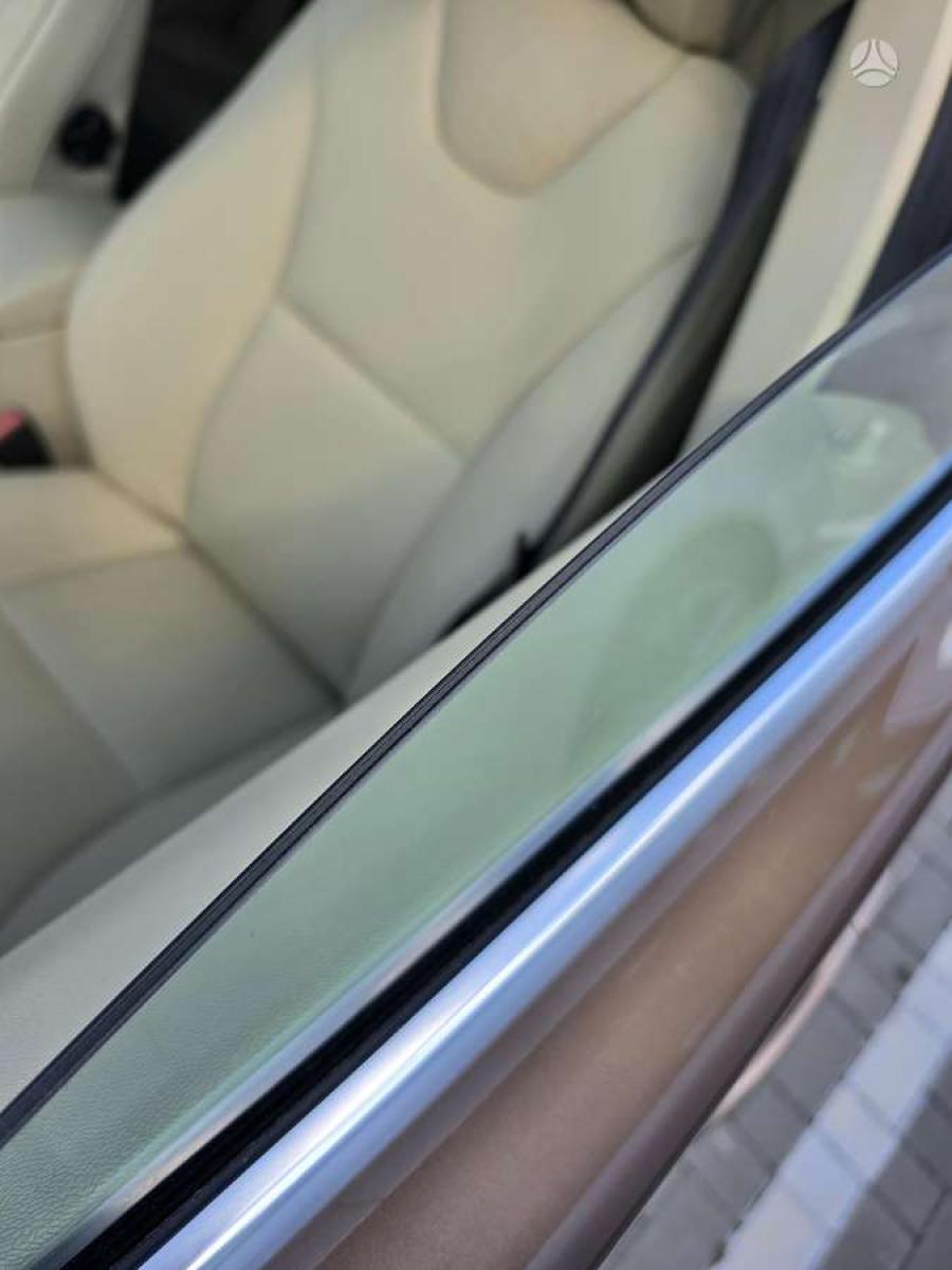 Brūns Volvo XC60 2009 Tauragė, ar dzinēja tilpumu 2.40 L un nobraukumu 265 tūkst. km par 6200 €, foto 14 vietnē AUTOMOTO.COM.LV