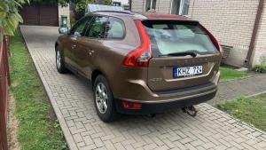 Brown Volvo XC60 2009 in Kaunas, with an engine capacity of 2.40 L and mileage of 275 thousand km for 5900 €, photo 4 on AUTOMOTO.COM.LV
