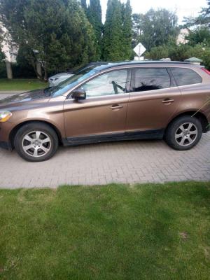 Brown Volvo XC60 2009 in Mazeikiai, with an engine capacity of 2.40 L and mileage of 280 thousand km for 5200 €, photo 9 on AUTOMOTO.COM.LV
