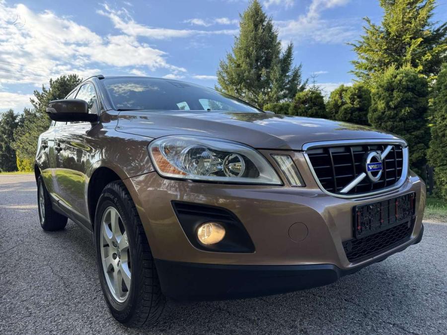 Brūns Volvo XC60 2009 Alīta, ar dzinēja tilpumu 2.40 L un nobraukumu 263 tūkst. km par 5900 €, foto 3 vietnē AUTOMOTO.COM.LV