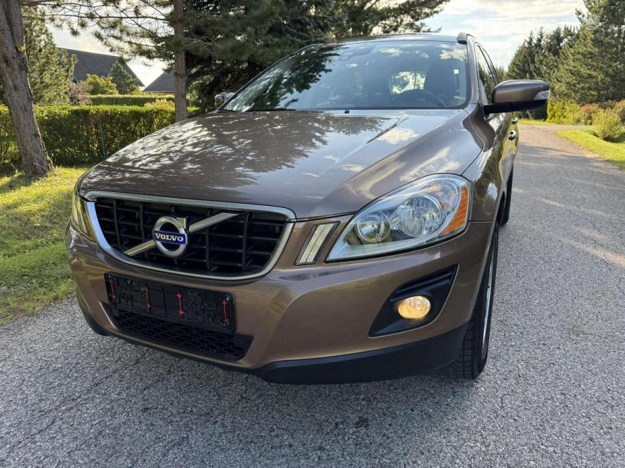 Brūns Volvo XC60 2009 Alīta, ar dzinēja tilpumu 2.40 L un nobraukumu 263 tūkst. km par 5900 €, foto 5 vietnē AUTOMOTO.COM.LV
