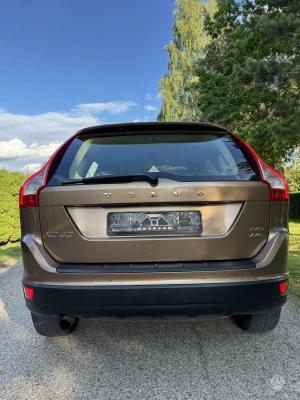 Brūns Volvo XC60 2009 Alīta, ar dzinēja tilpumu 2.40 L un nobraukumu 263 tūkst. km par 5900 €, foto 11 vietnē AUTOMOTO.COM.LV