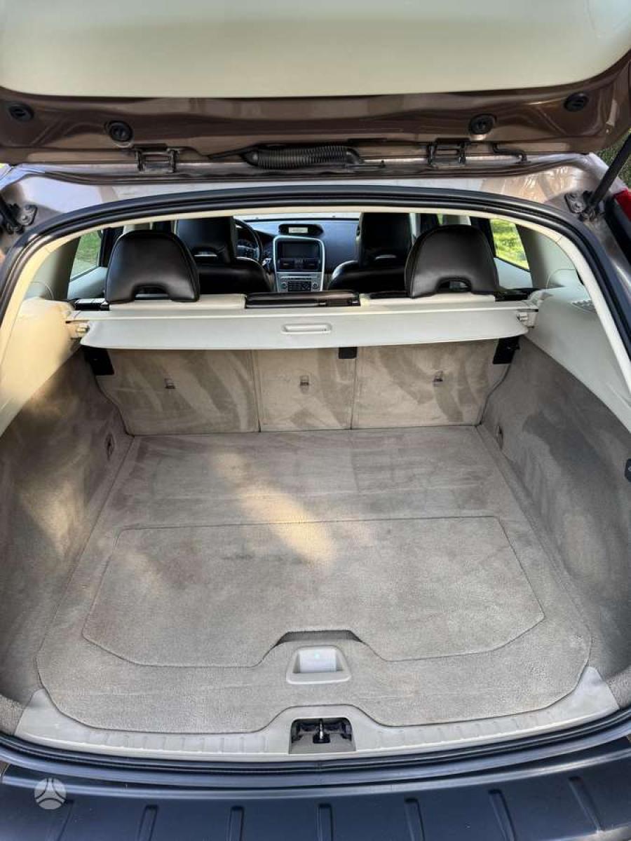 Brūns Volvo XC60 2009 Alīta, ar dzinēja tilpumu 2.40 L un nobraukumu 263 tūkst. km par 5900 €, foto 20 vietnē AUTOMOTO.COM.LV