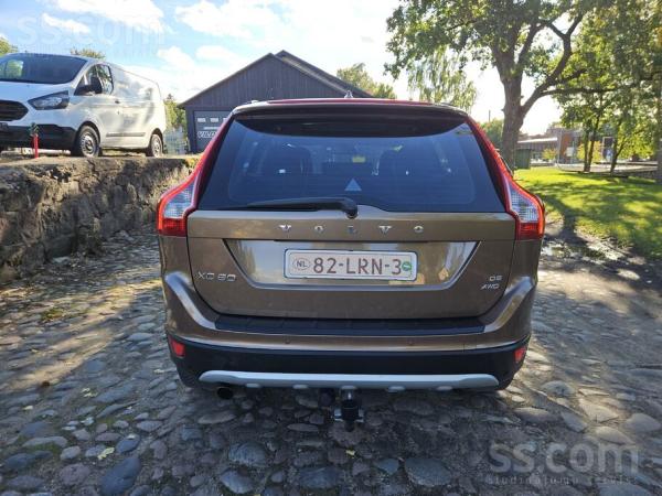 Brown Volvo XC60 2009 in Cesis, with an engine capacity of 2.40 L and mileage of 330 thousand km for 8250 €, photo 7 on AUTOMOTO.COM.LV