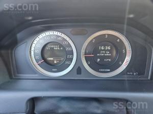 Brūns Volvo XC60 2009 Cēsis, ar dzinēja tilpumu 2.40 L un nobraukumu 330 tūkst. km par 8250 €, foto 23 vietnē AUTOMOTO.COM.LV
