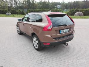Brown Volvo XC60 2009 in Talsi, with an engine capacity of 2.40 L and mileage of 310 thousand km for 5999 €, photo 6 on AUTOMOTO.COM.LV