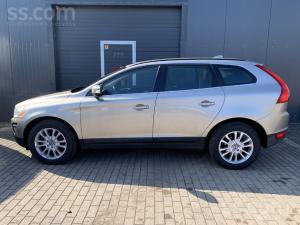 Brown Volvo XC60 2010 in Riga, with an engine capacity of 2.40 L and mileage of 324 thousand km for 7800 €, photo 4 on AUTOMOTO.COM.LV