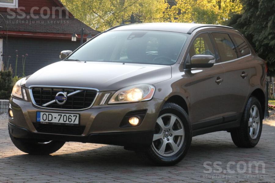 Brūns Volvo XC60 2010 Rīga, ar dzinēja tilpumu 2.40 L un nobraukumu 0 tūkst. km par 7650 €, foto 1 vietnē AUTOMOTO.COM.LV