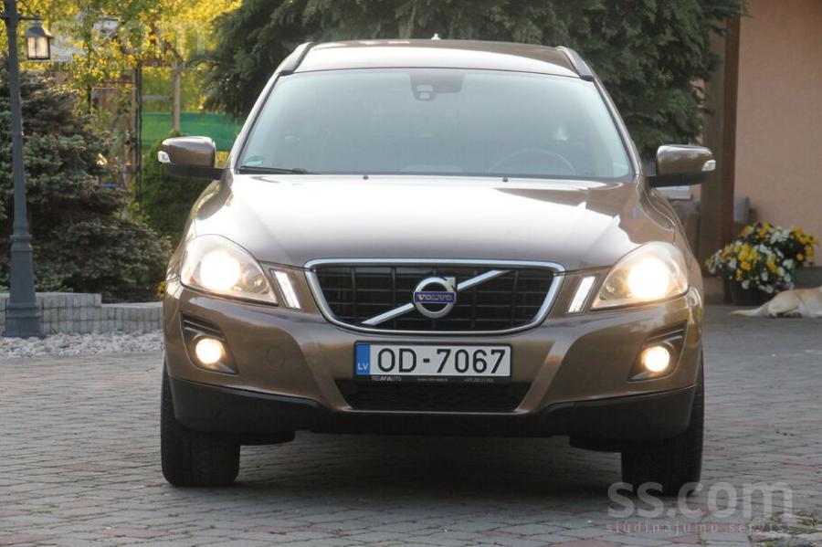 Brūns Volvo XC60 2010 Rīga, ar dzinēja tilpumu 2.40 L un nobraukumu 0 tūkst. km par 7650 €, foto 8 vietnē AUTOMOTO.COM.LV