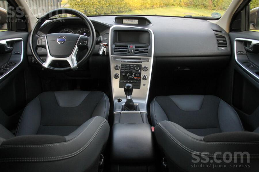 Brūns Volvo XC60 2010 Rīga, ar dzinēja tilpumu 2.40 L un nobraukumu 0 tūkst. km par 7650 €, foto 20 vietnē AUTOMOTO.COM.LV
