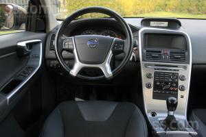 Brūns Volvo XC60 2010 Rīga, ar dzinēja tilpumu 2.40 L un nobraukumu 0 tūkst. km par 7650 €, foto 24 vietnē AUTOMOTO.COM.LV