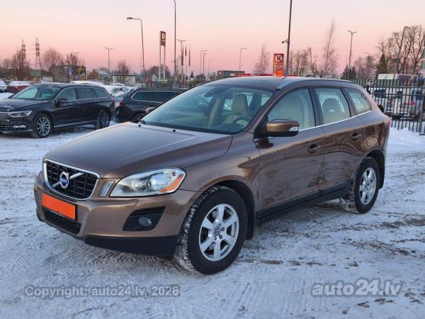 Brūns Volvo XC60 2010 Tartu, ar dzinēja tilpumu 2.40 L un nobraukumu 260 tūkst. km par 9990 €, foto 1 vietnē AUTOMOTO.COM.LV