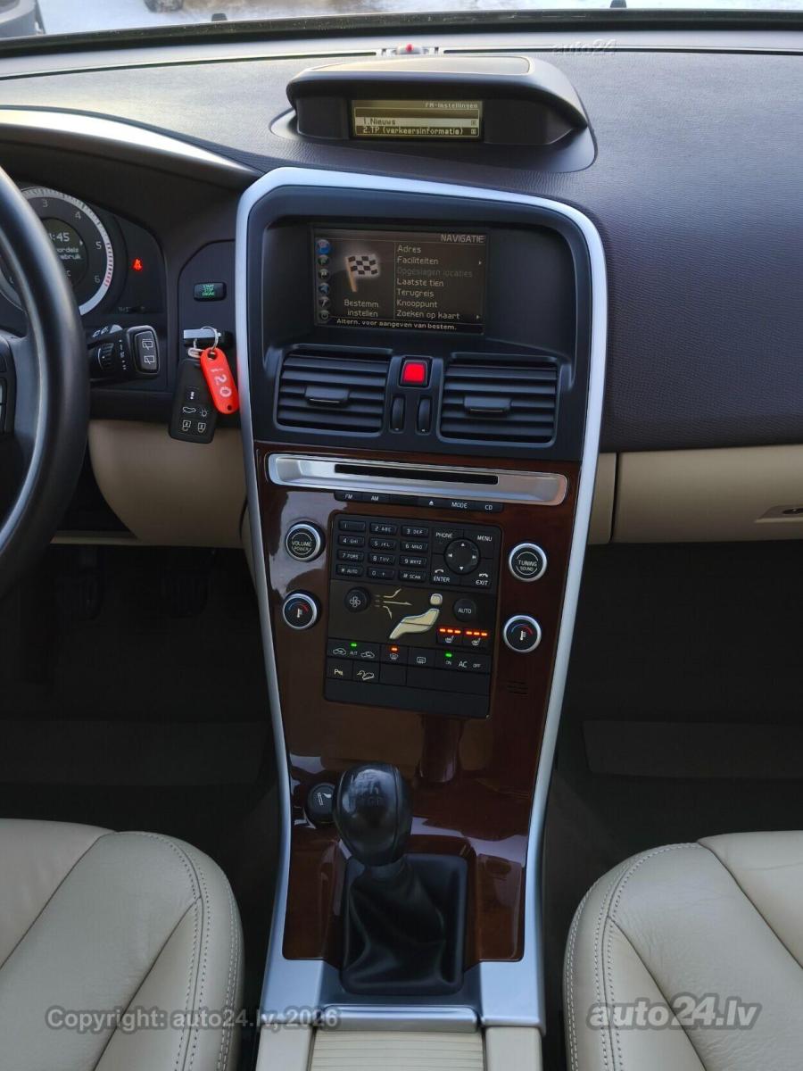 Коричневый Вольво ХС60 2010 в Тарту, объемом двигателя 2.40 л и пробегом 260 тыс. км за 9990 €, фото 15 на AUTOMOTO.COM.LV